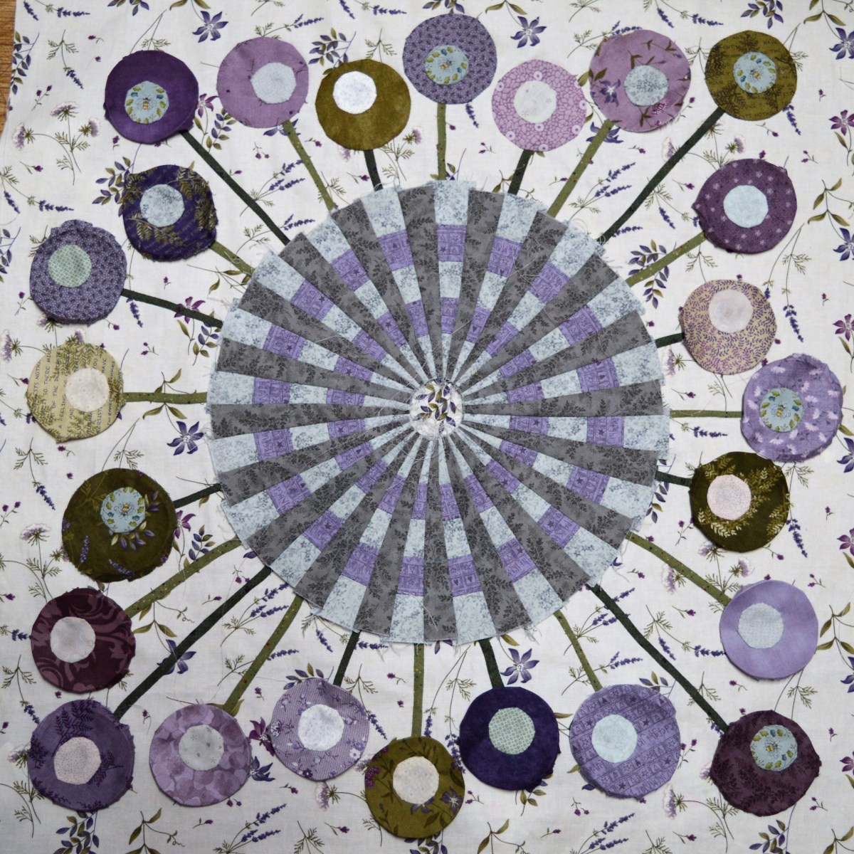 Down the Rabbit Hole Quilt | thecraftycreek