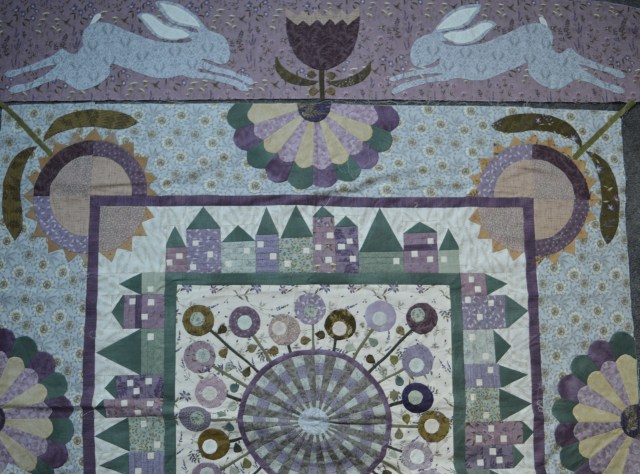 Down the Rabbit Hole Quilt | thecraftycreek