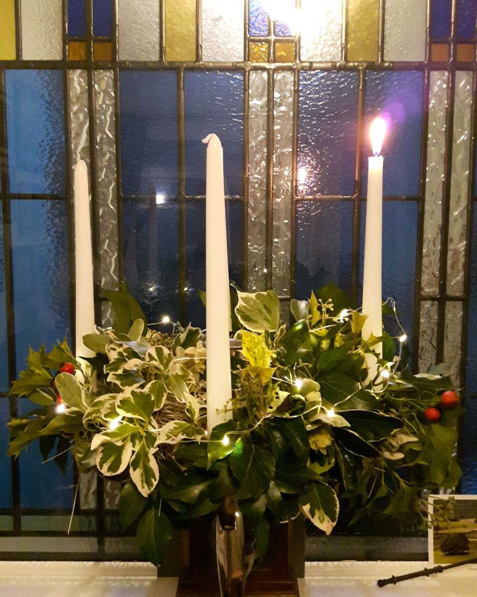 December Windows | thecraftycreek