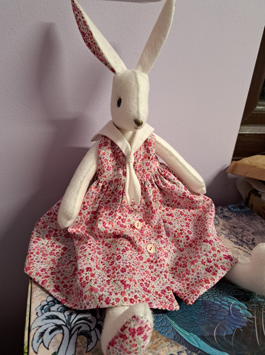 Little Miss Rabbit | thecraftycreek